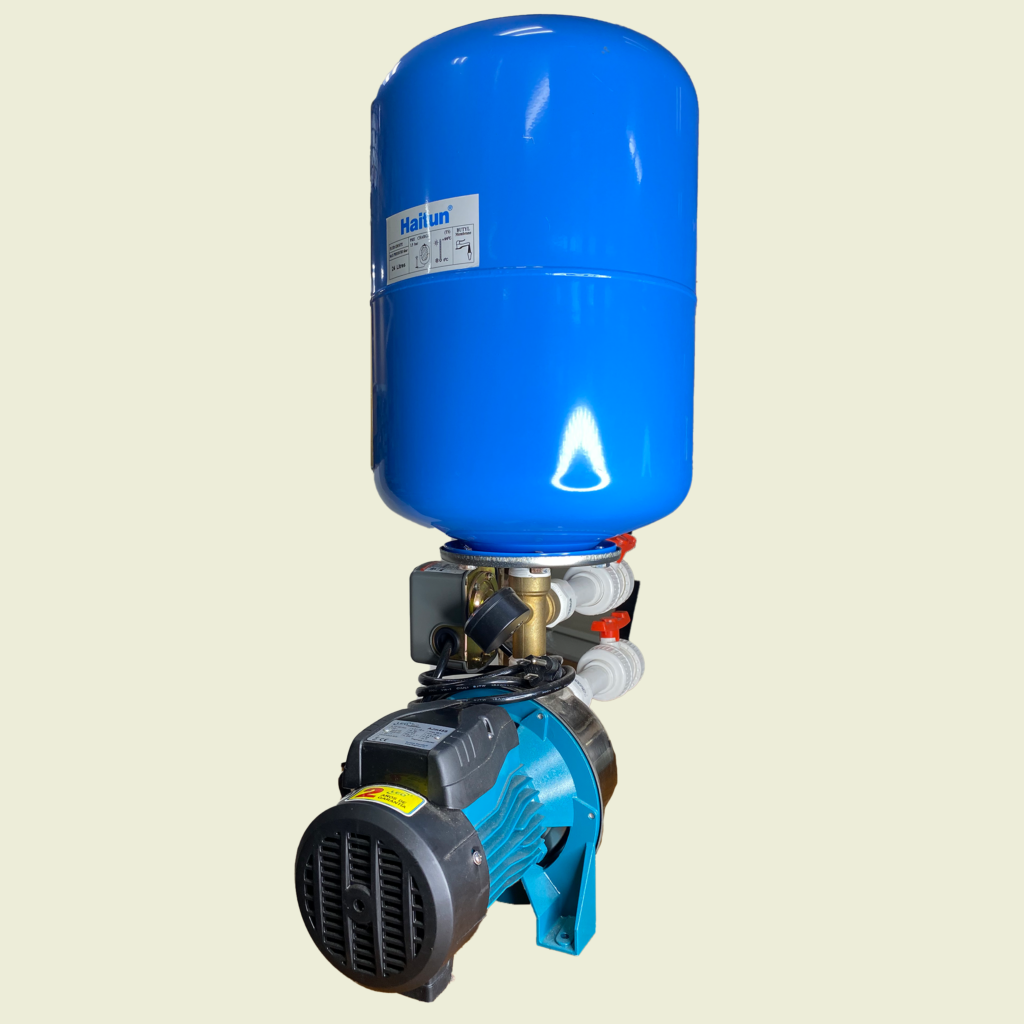 LEO 0.8HP Water Pump • Samaroo's Materials & General LTD