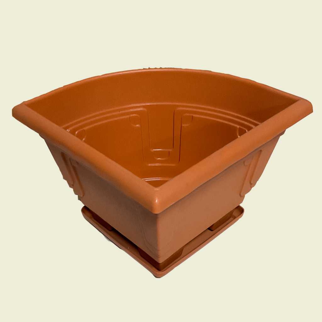 13″ Family Corner Plastic Plant Pot • Samaroo's Materials & General LTD